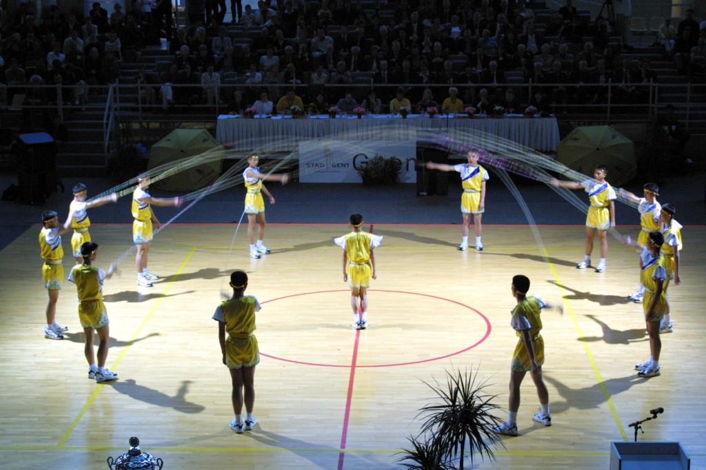 長なわとび Long Rope | NAWATOBI / なわとび